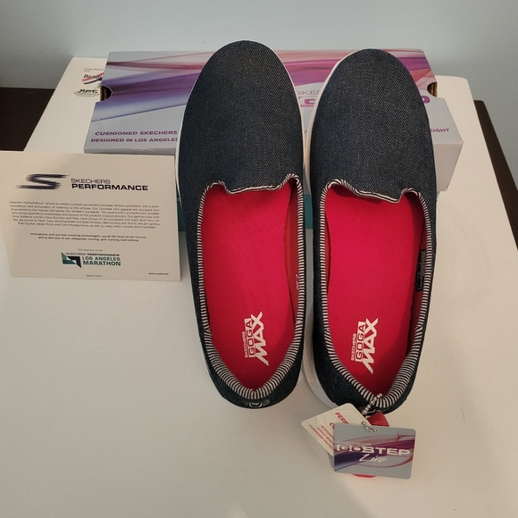 Skechers | Shoes | Skechers Gostep Lite Size 9 New | Poshmark